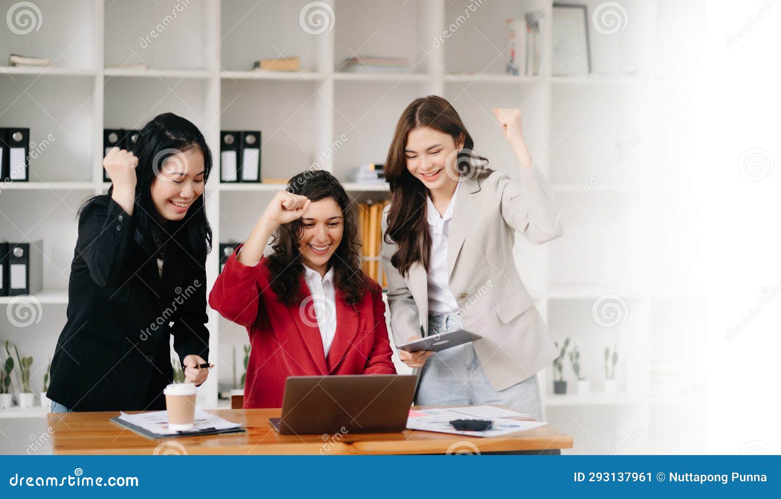 Those Who Work Hard, Win in the Conference Room New Startup Project ...