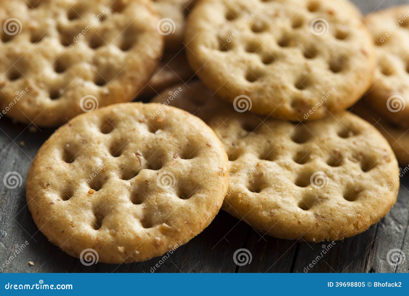 Whole Grain Wheat Round Crackers Stock Image - Image of cracker, baked ...