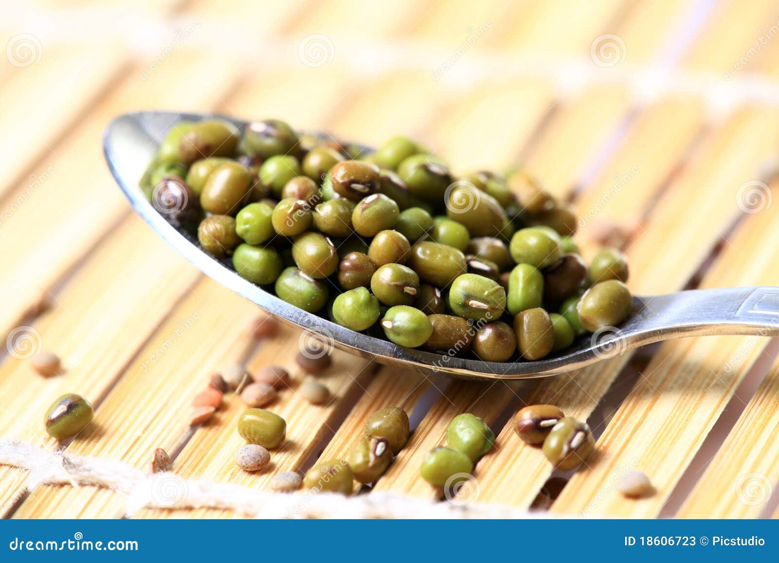Whole green moong stock image. Image of beans, isolated - 18606723