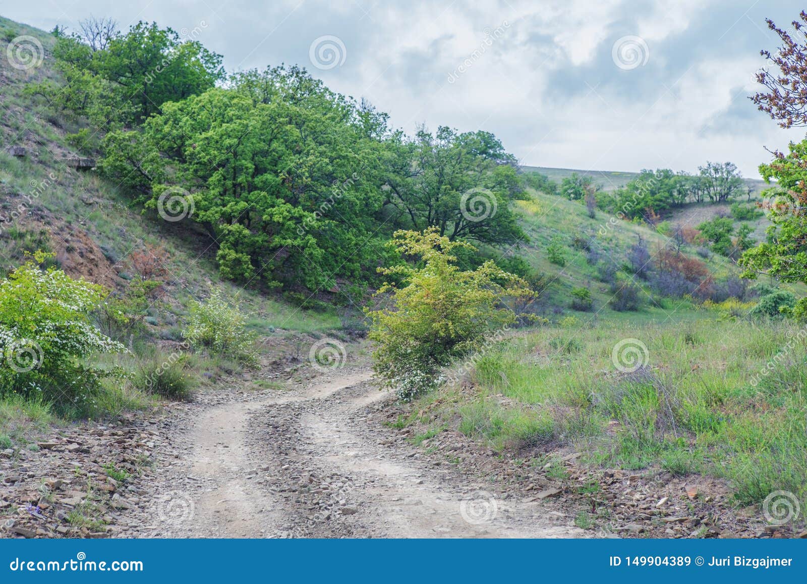 Wickelnder Schmutz, Steiniger Weg Stockbild - Bild von schmutz, sand ...