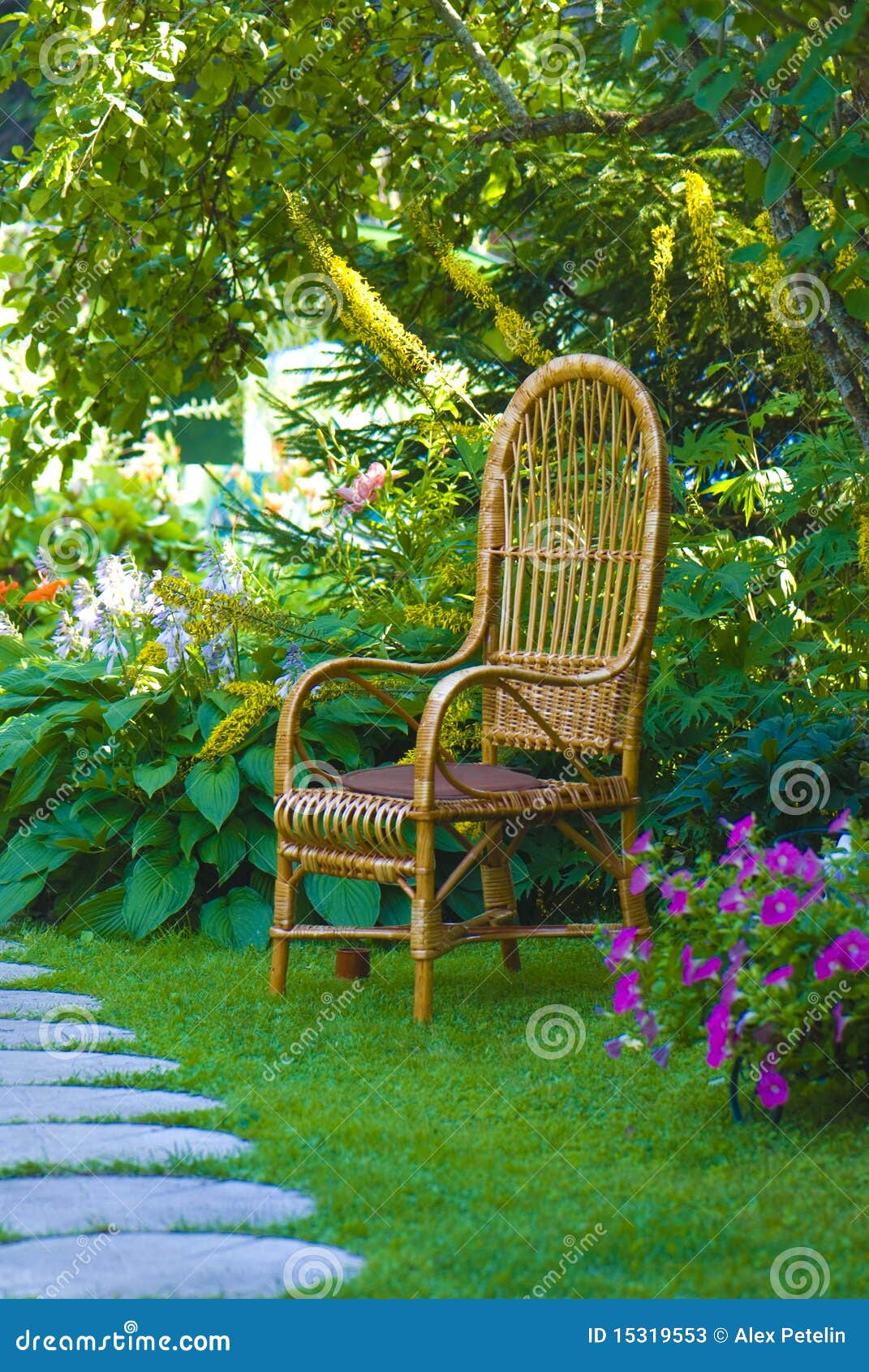 Wicker Red Chair Texture Stock Photography | CartoonDealer.com #40359914