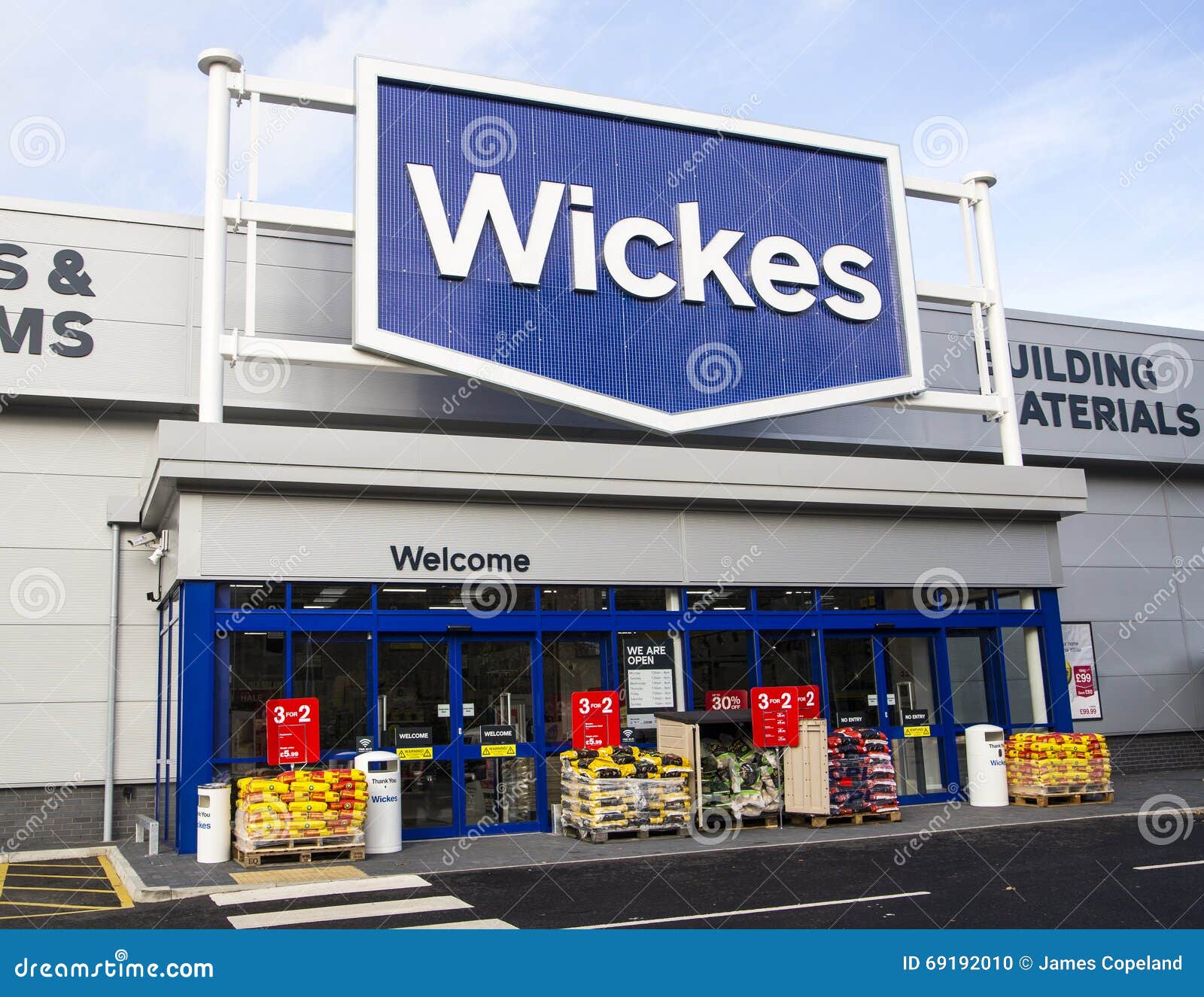 Wickes redaktionell foto. Bild av ytter, utanför, lager - 69192010