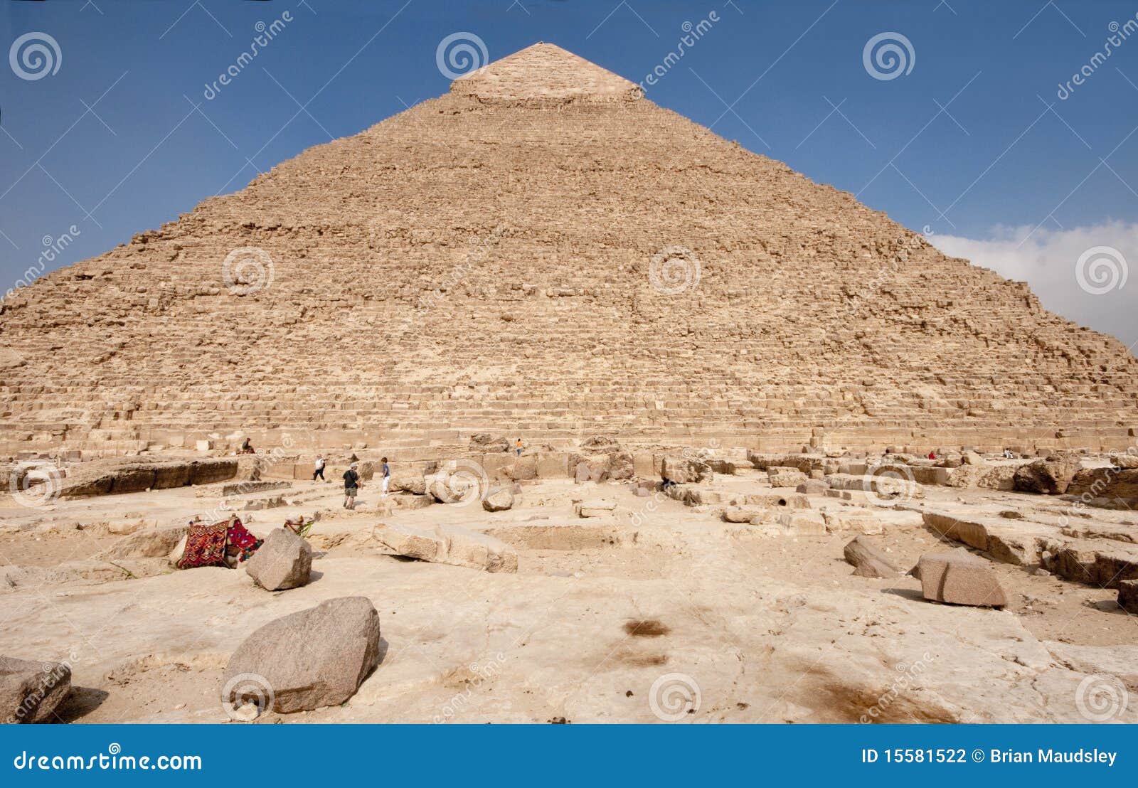 Wide Angle View of the Pyramid of Khafre Stock Photo - Image of pyramid ...