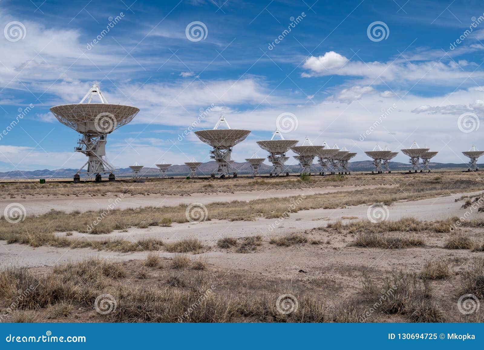 Wide Angle View of the Very Large Array Observation Area in the New ...