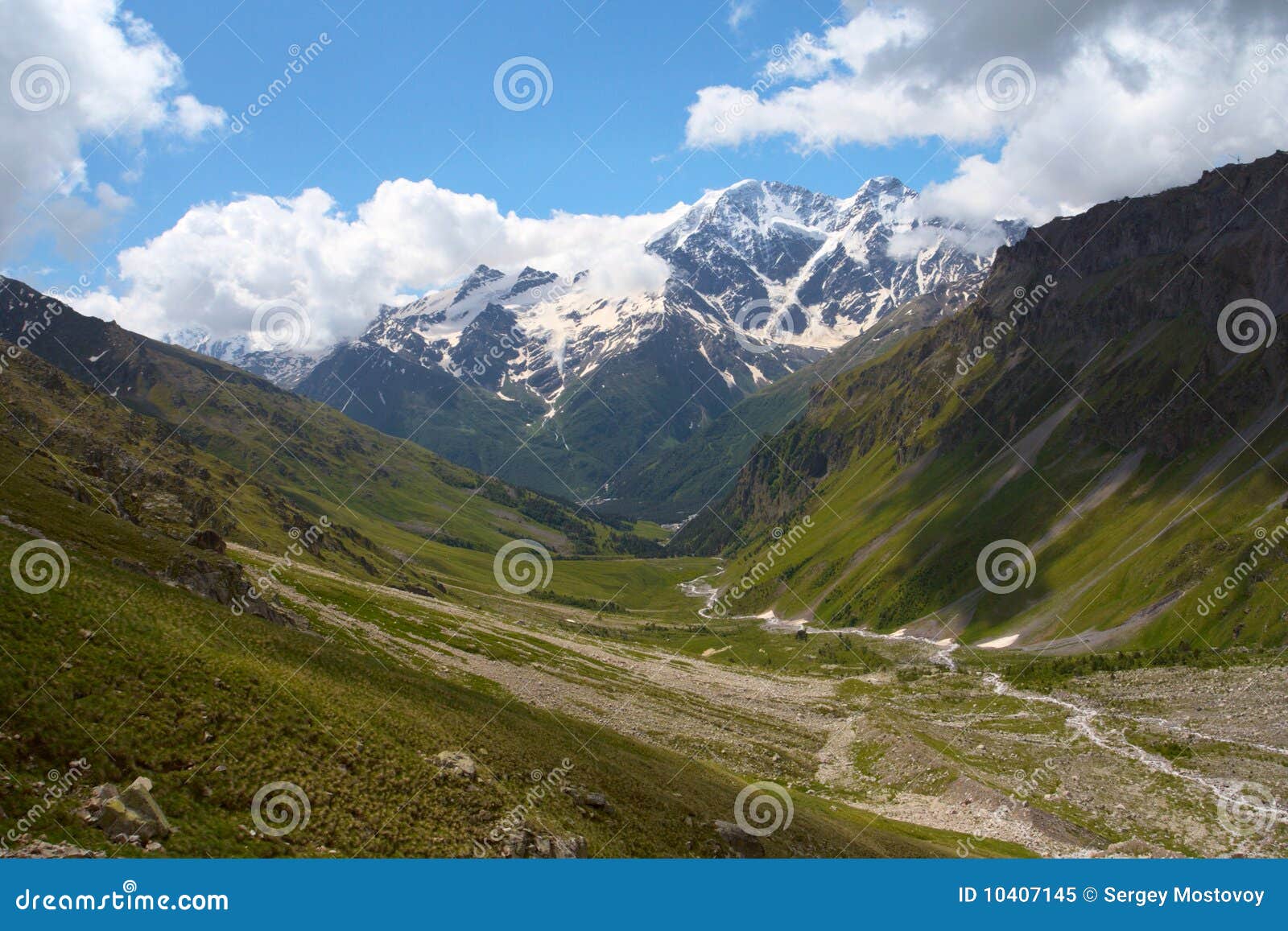 Wide valley stock image. Image of russia, color, stream - 10407145
