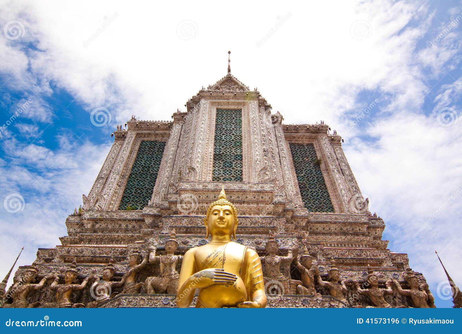 Wide view of Wat Arun stock photo. Image of faith, sculpture - 41573196