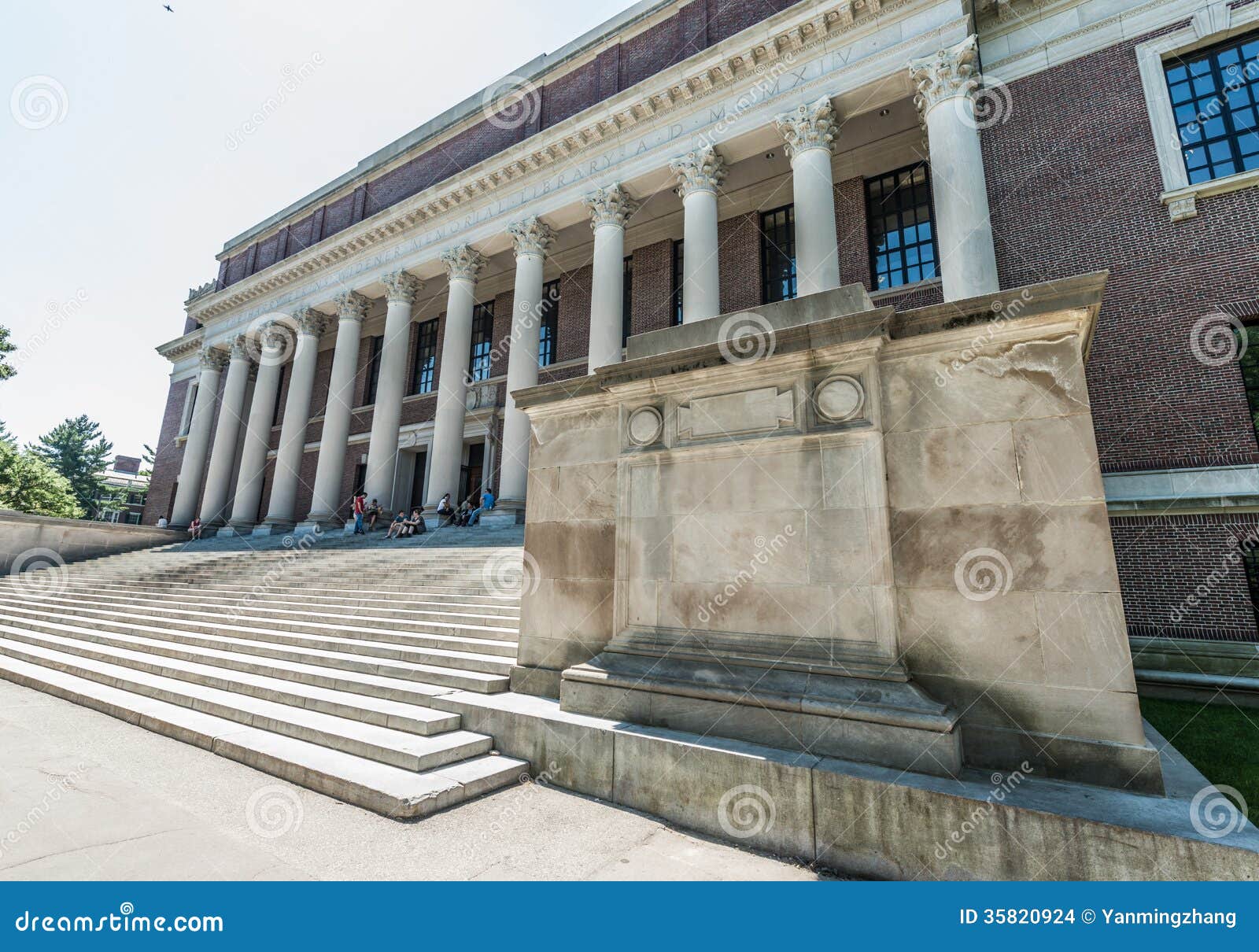 Widener Library of Harvard University Editorial Stock Image - Image of ...