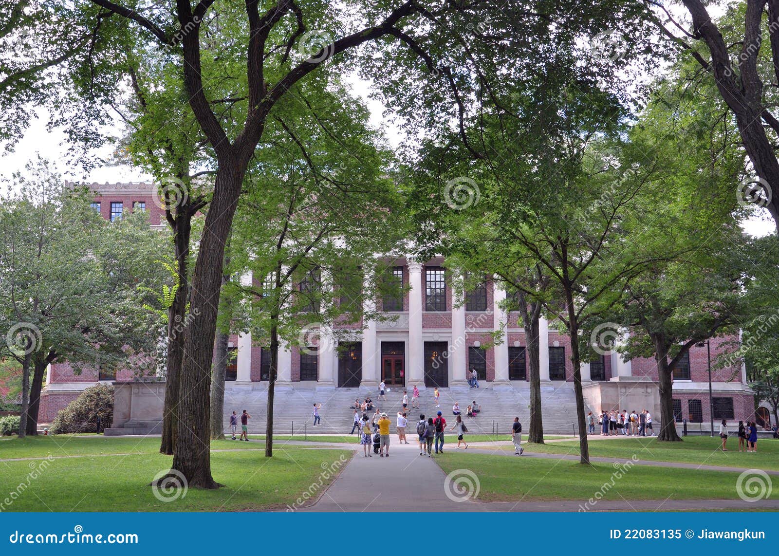 Widener Library in Old Harvard Yard Editorial Image - Image of brick ...