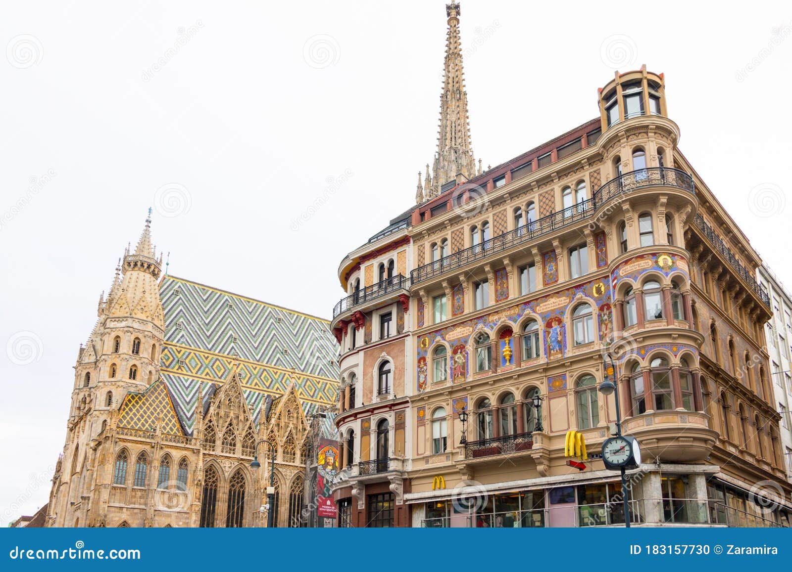 Stephansplatz in Vienna editorial image. Image of straãÿen - 183157730