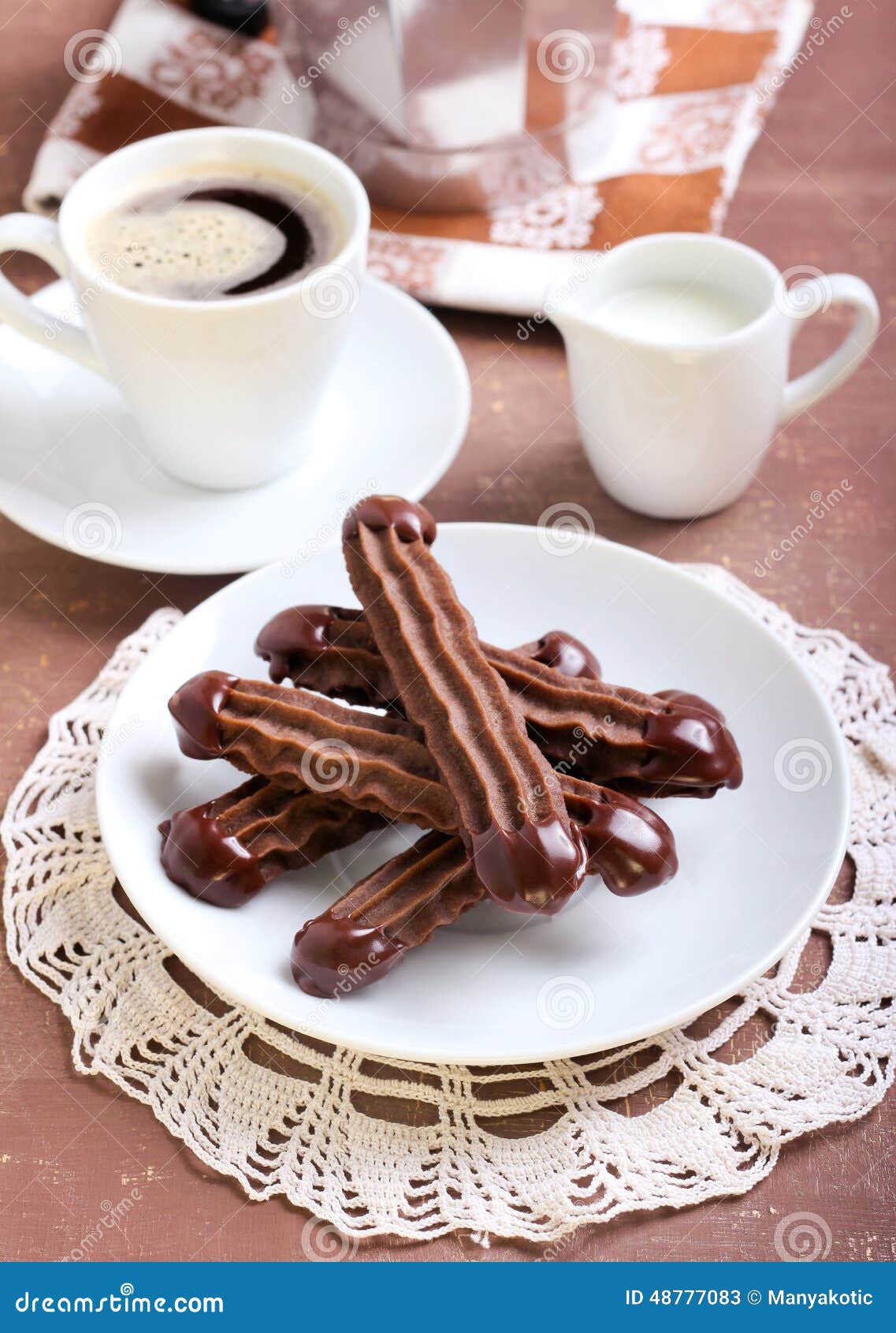 Wiener Fingerkekse Der Schokolade Stockbild - Bild von gebacken, wiener ...