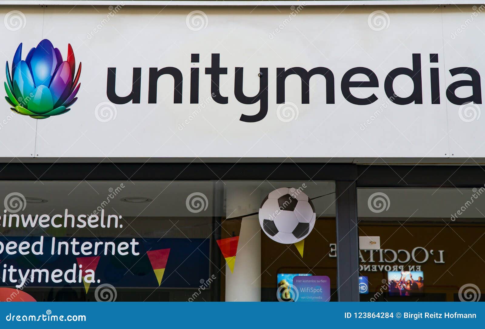 UNITYMEDIA Logo editorial stock image. Image of internet - 123864284