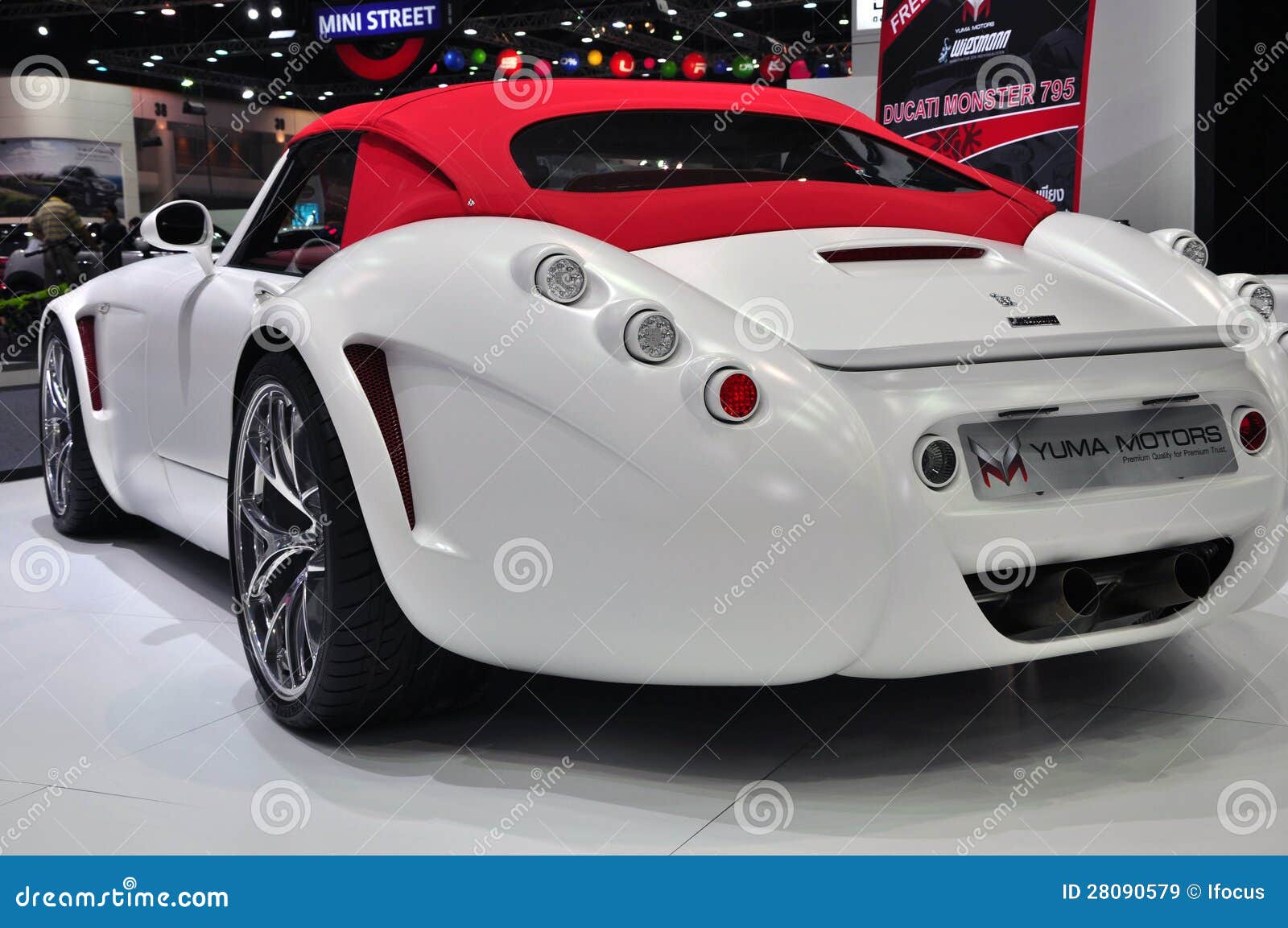 Wiesmann Roadster MF5 editorial stock image. Image of fast - 28090579