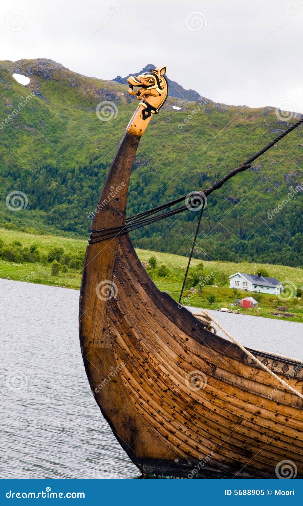 Wikinger-Boot stockbild. Bild von wasser, drastisch, atmosphäre - 5688905