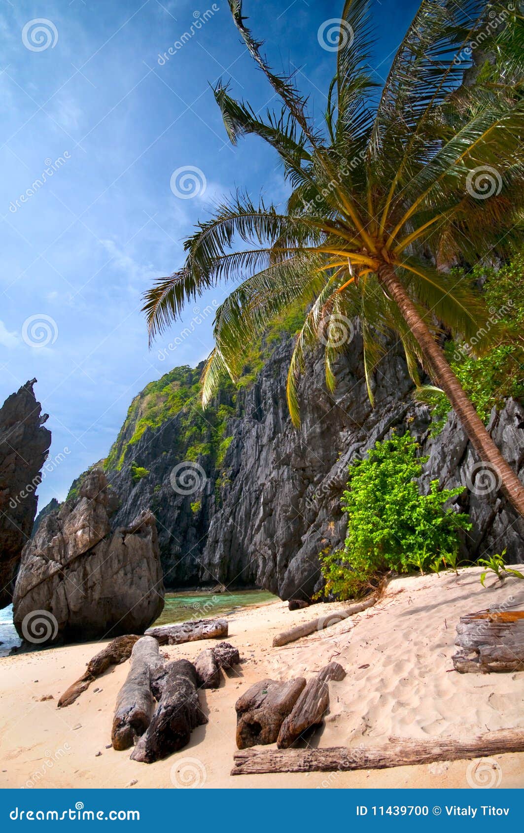 Wild Beach stock photo. Image of nido, lonely, limestone - 11439700
