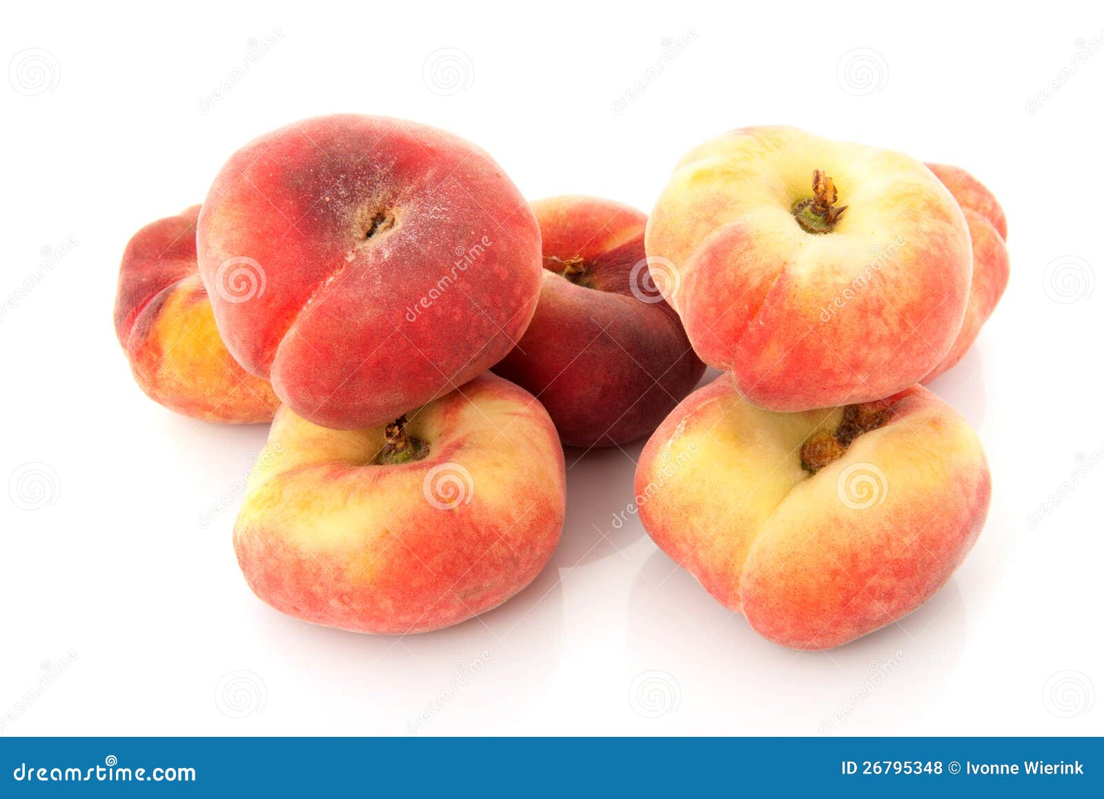 Wilde Pfirsiche stockfoto. Bild von frucht, stapel, getrennt - 26795348