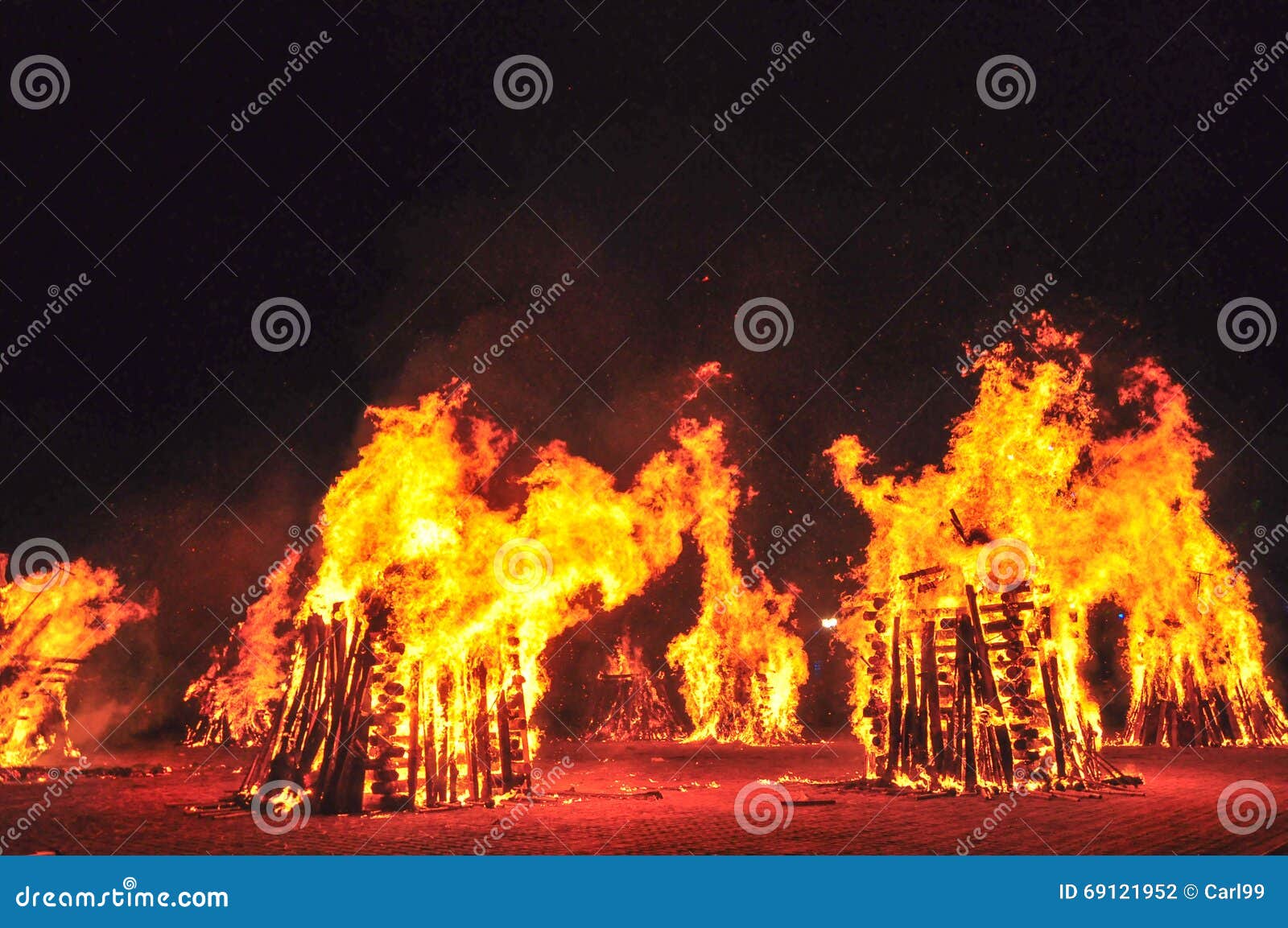 The wildfire in the night stock photo. Image of fire - 69121952
