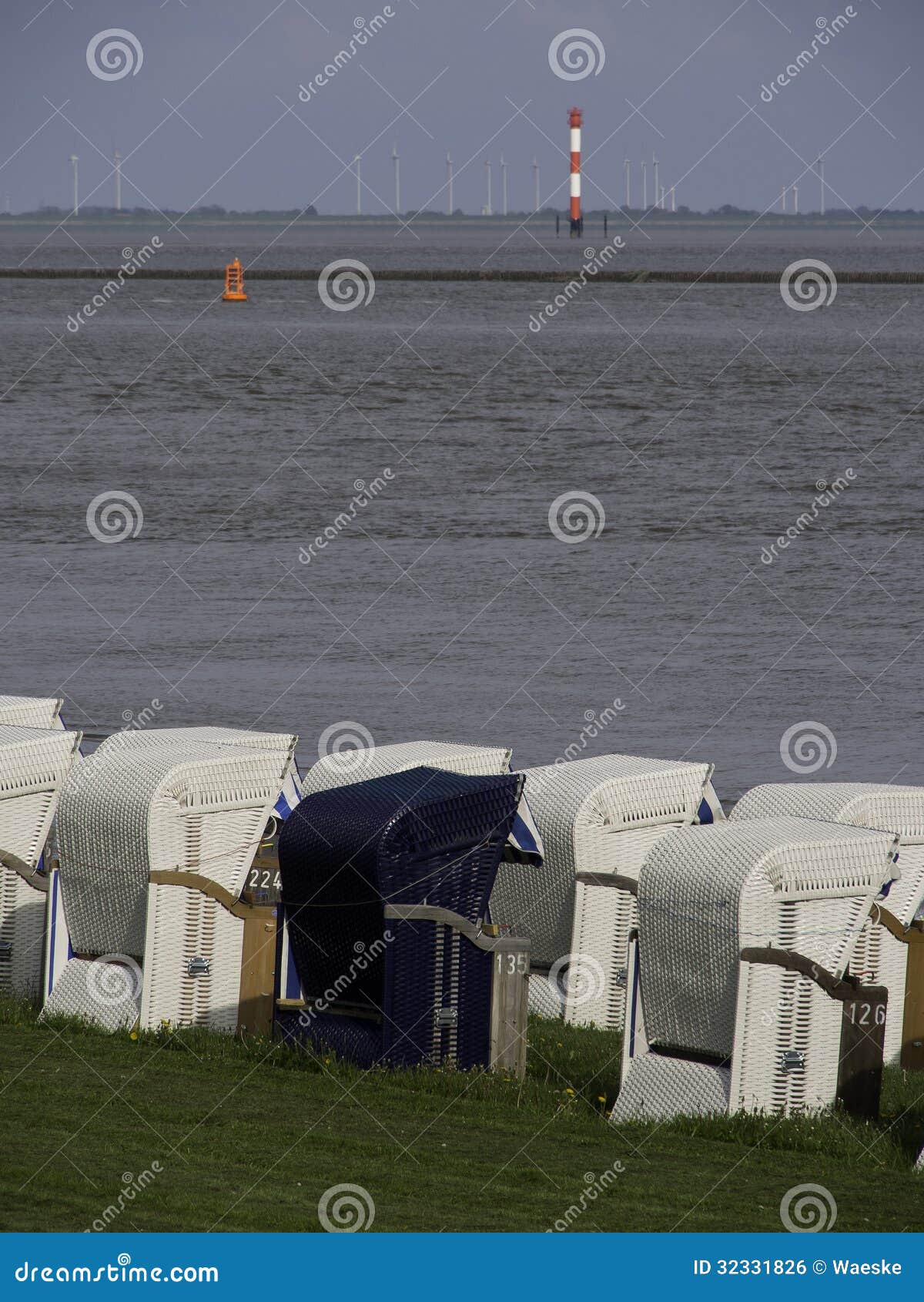 Wilhelmshaven-Strand stockfoto. Bild von meer, himmel - 32331826