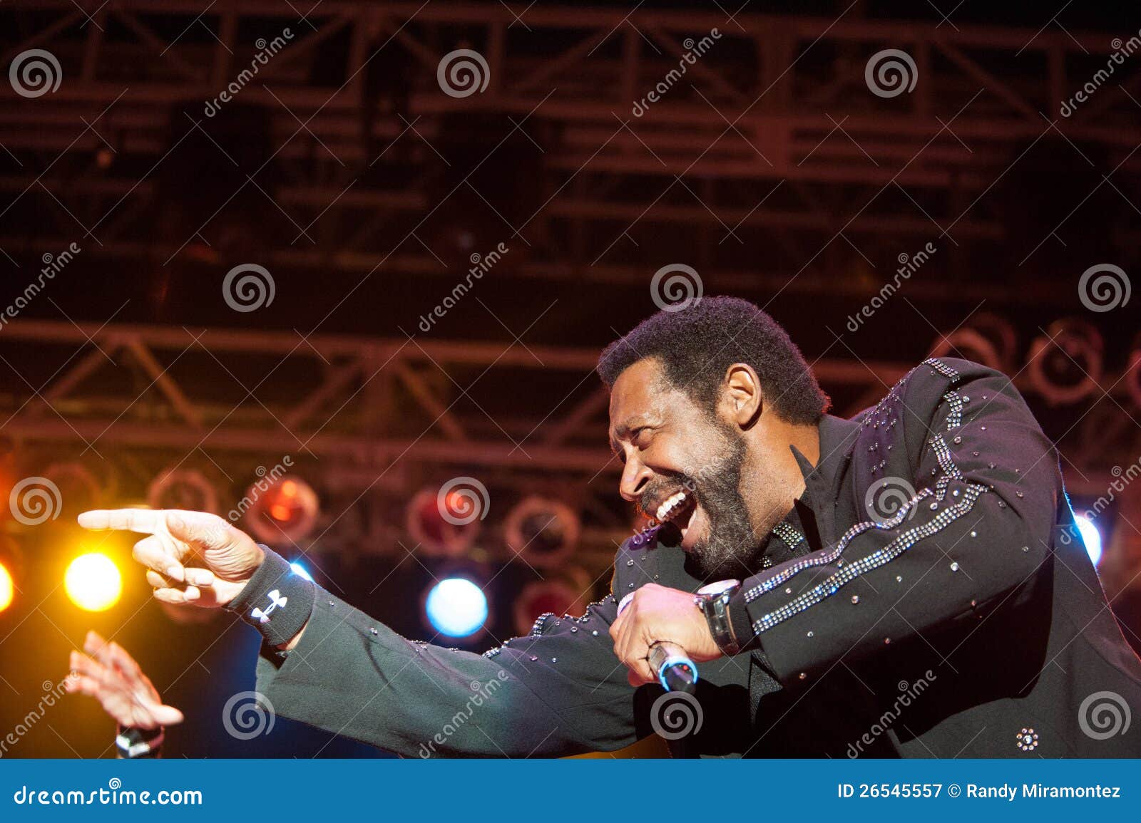 William King editorial photography. Image of mall, entertainment - 26545557