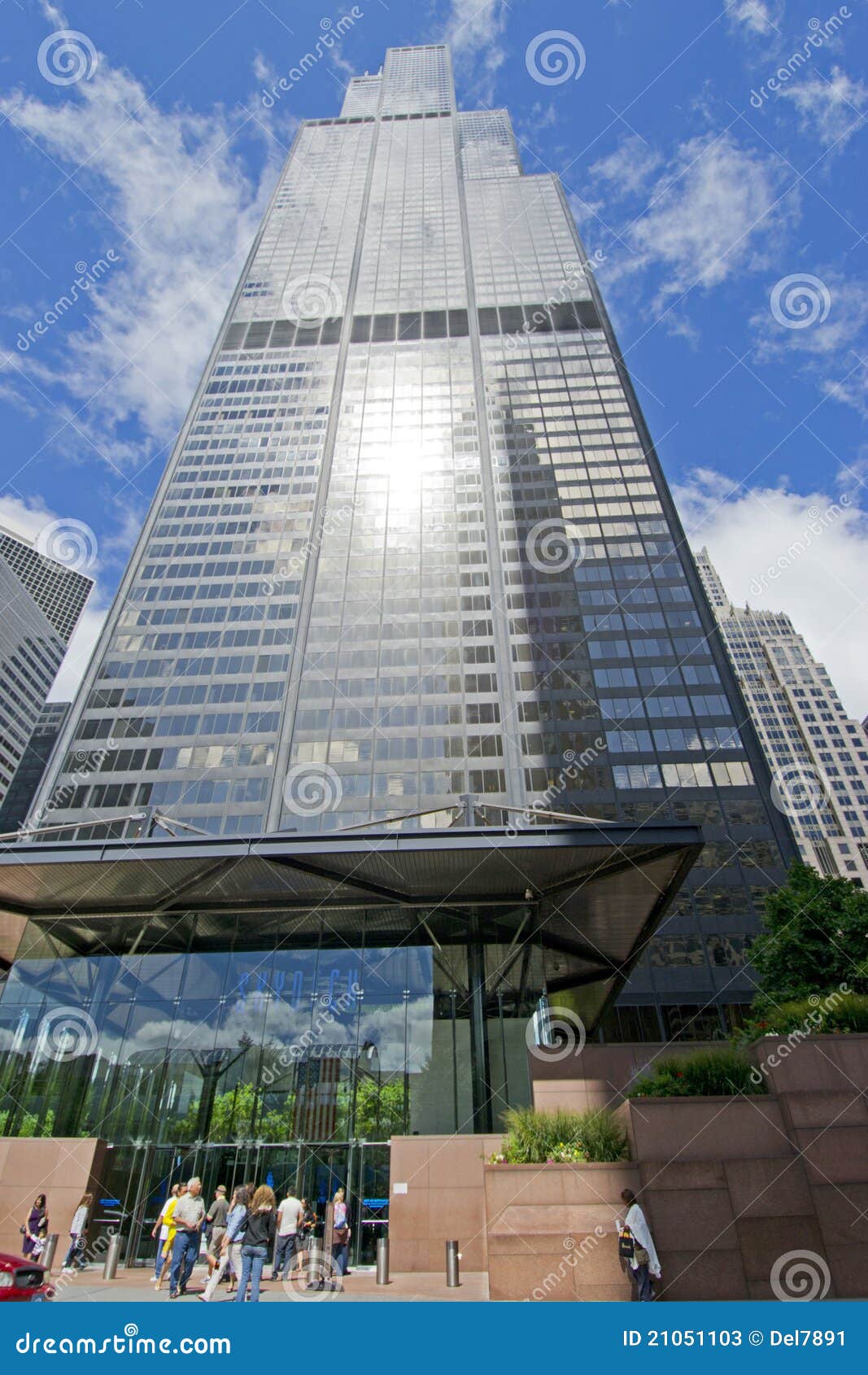Willis Tower Sky Deck Entrance Editorial Stock Photo - Image of women ...