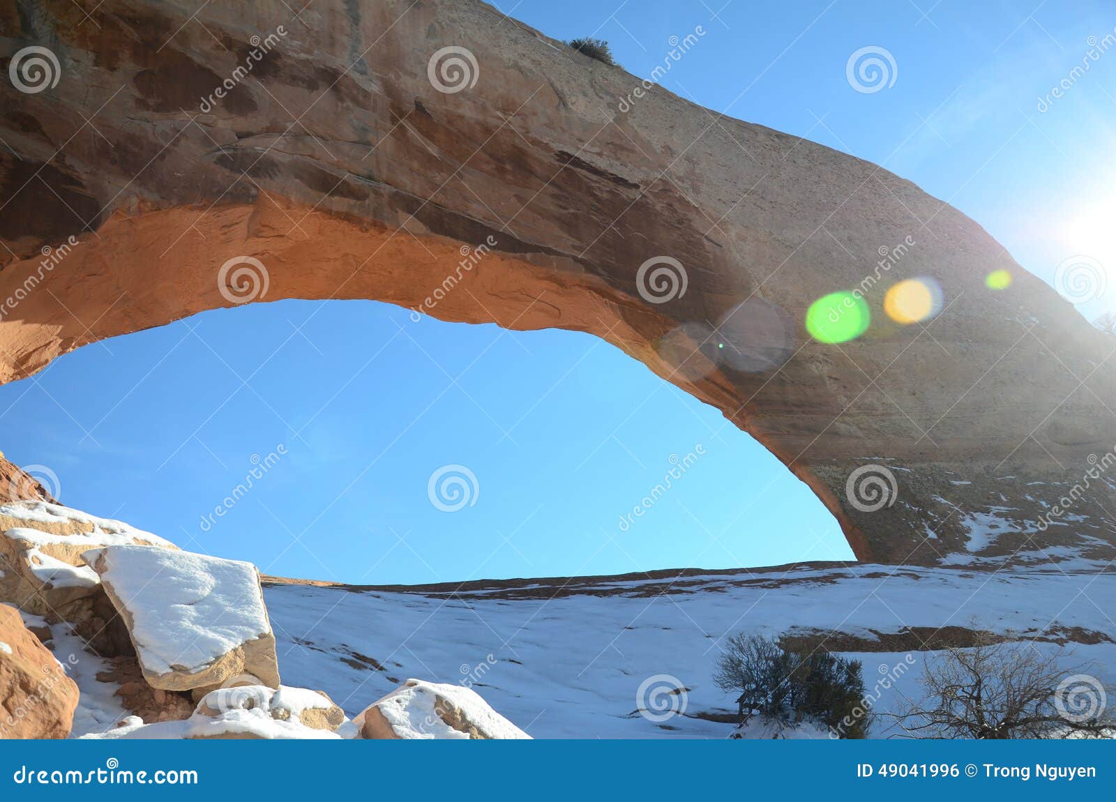Wilson Arch in Moab, Utah stock photo. Image of america - 49041996