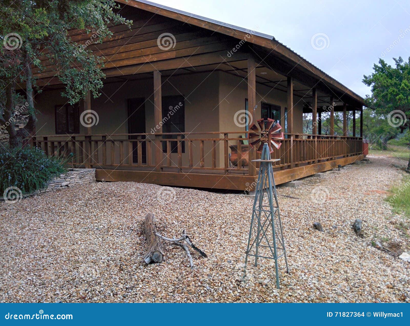 Wimberley cabin in Texas stock photo. Image of texas - 71827364