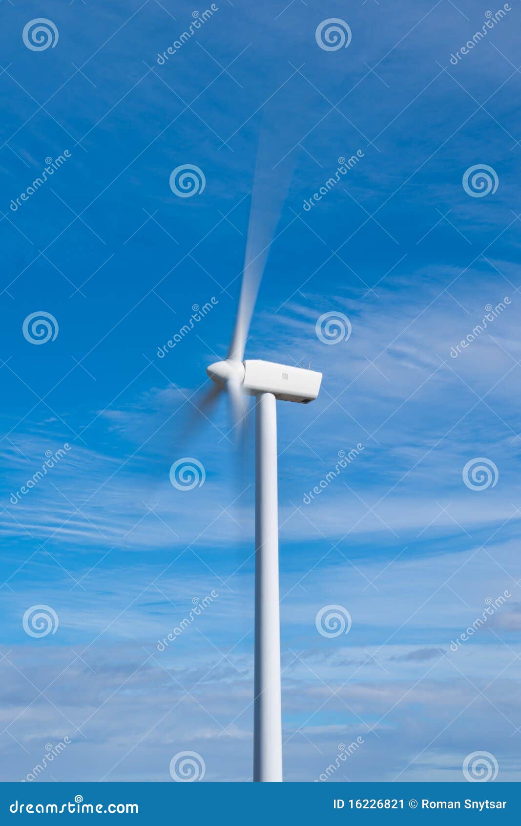 Wind Turbine with Fast Moving Blades Stock Image - Image of spin, power ...