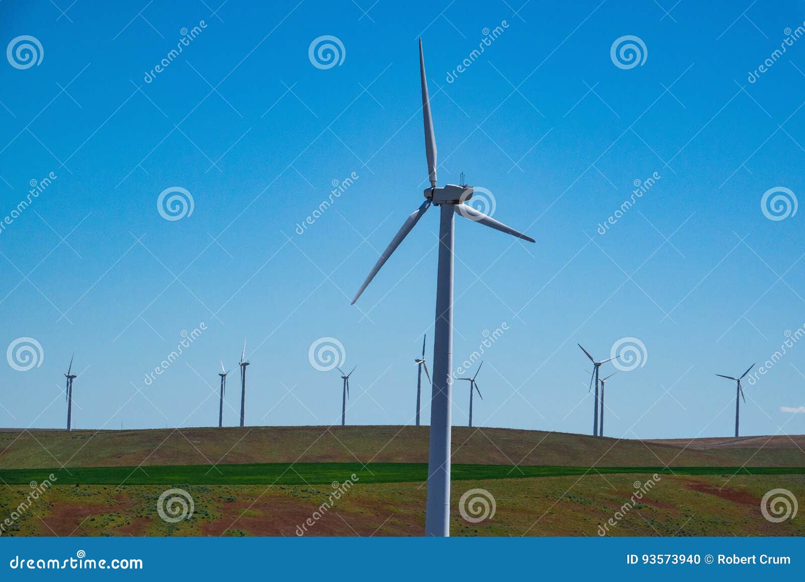 Wind Turbines and Wheat Fields in Eastern Oregon Stock Photo - Image of ...