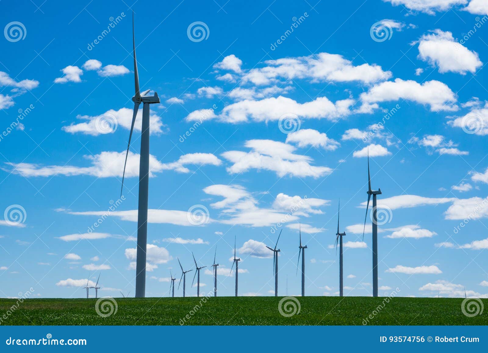 Wind Turbines and Wheat Fields in Eastern Oregon Stock Photo - Image of ...