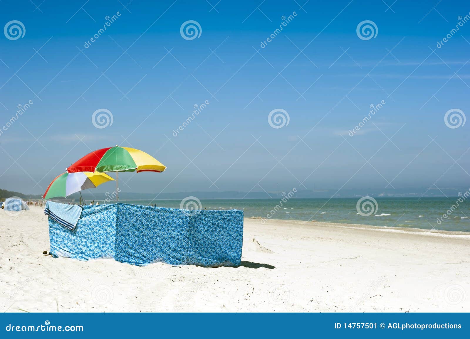 Windbreaker on beach stock image. Image of sandy, leisure - 14757501