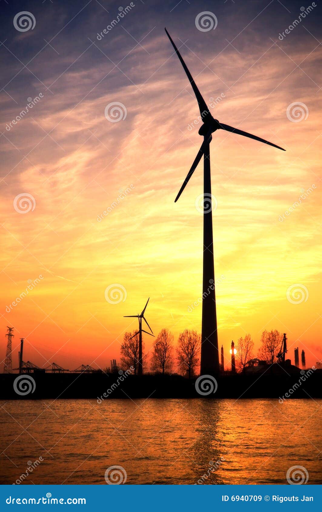 Windenergie stockbild. Bild von mechanisch, elektrizität - 6940709