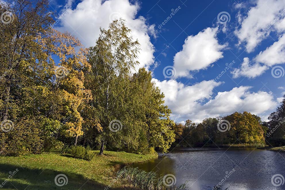 Winderig weer stock afbeelding. Image of plaats, hemel - 11416223