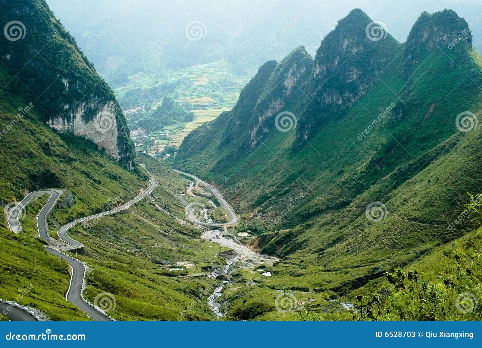 Winding China Mountain Road Stock Image - Image of mountains, mountain ...