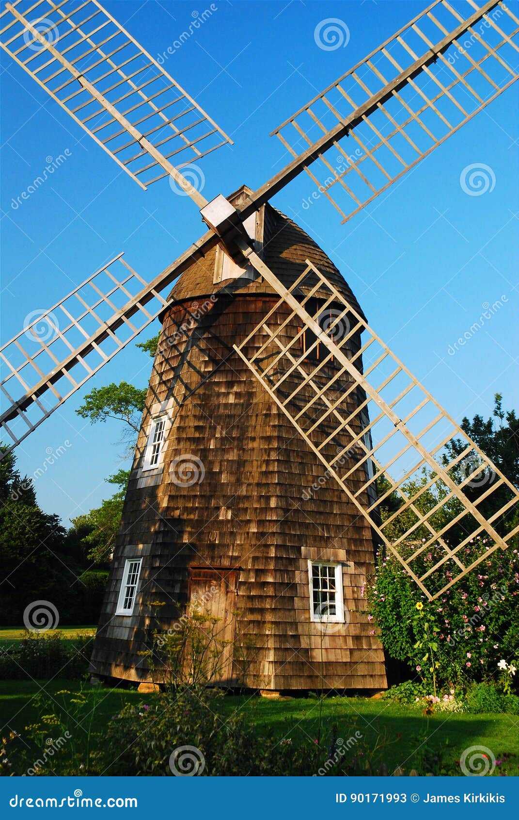 Windmill in East Hampton editorial stock photo. Image of back - 90171993