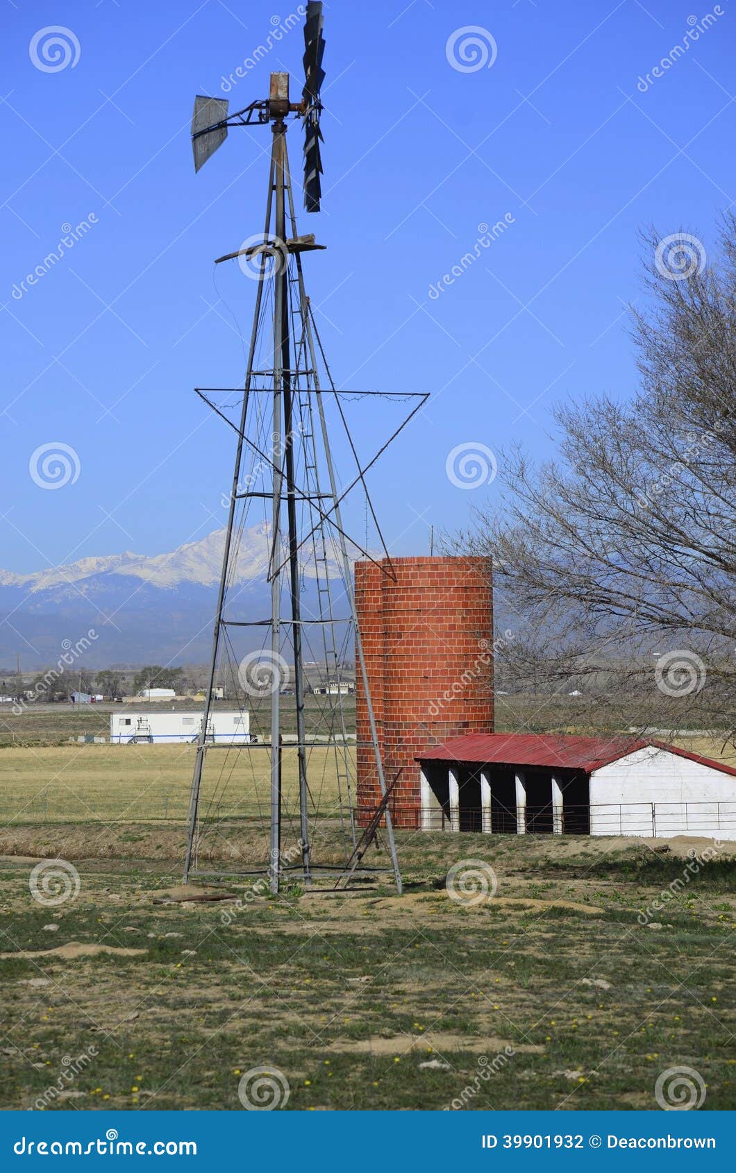 Windmill, Silo and barn stock photo. Image of windmill - 39901932