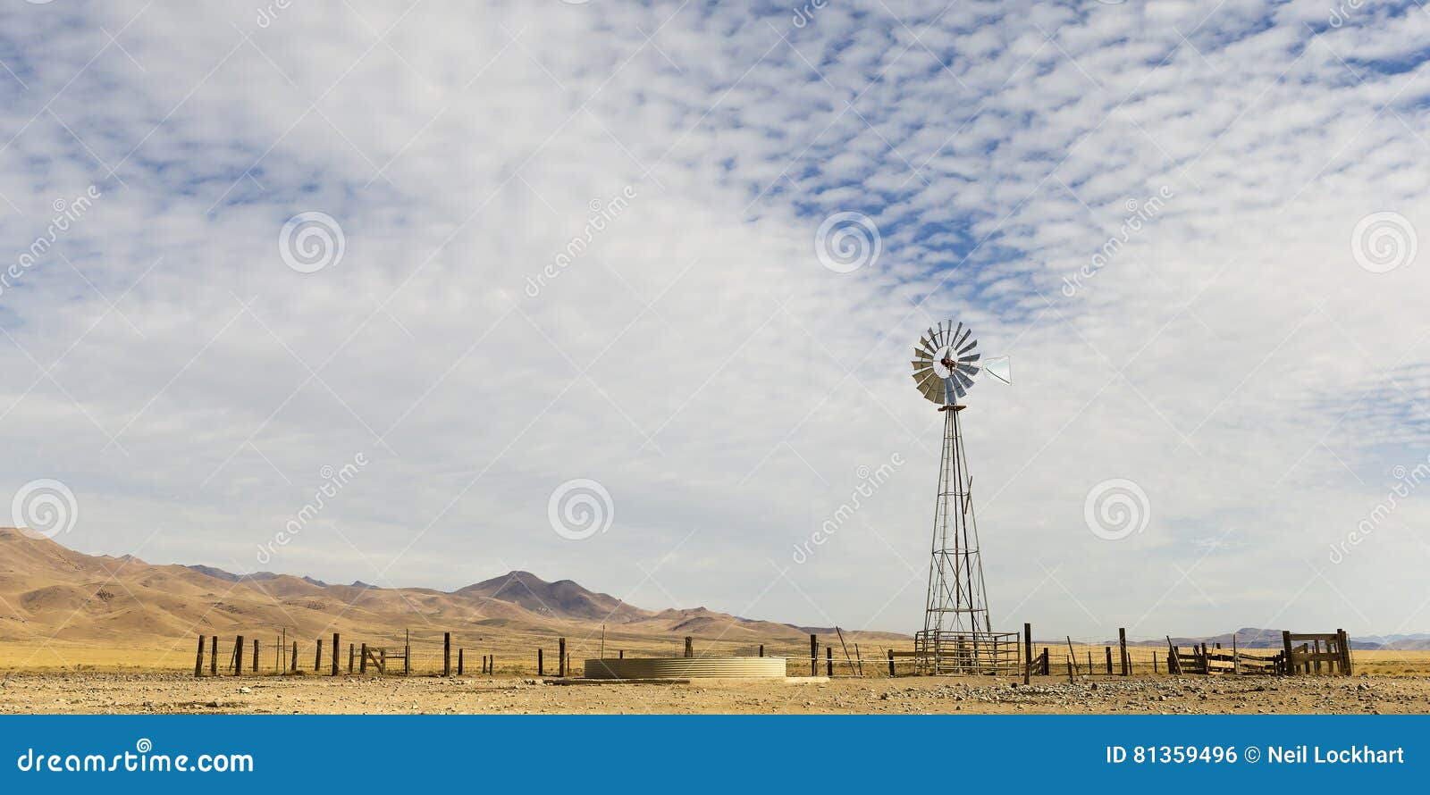 Windmolen Op Gebied, Pershing-Provincie, Nevada Stock Foto - Image of ...