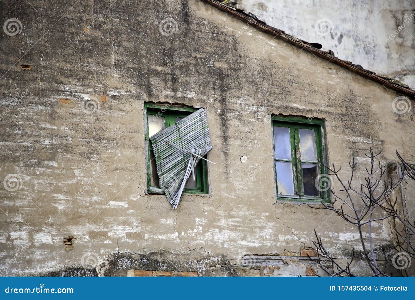 Window in abandoned house stock photo. Image of architecture - 167435504