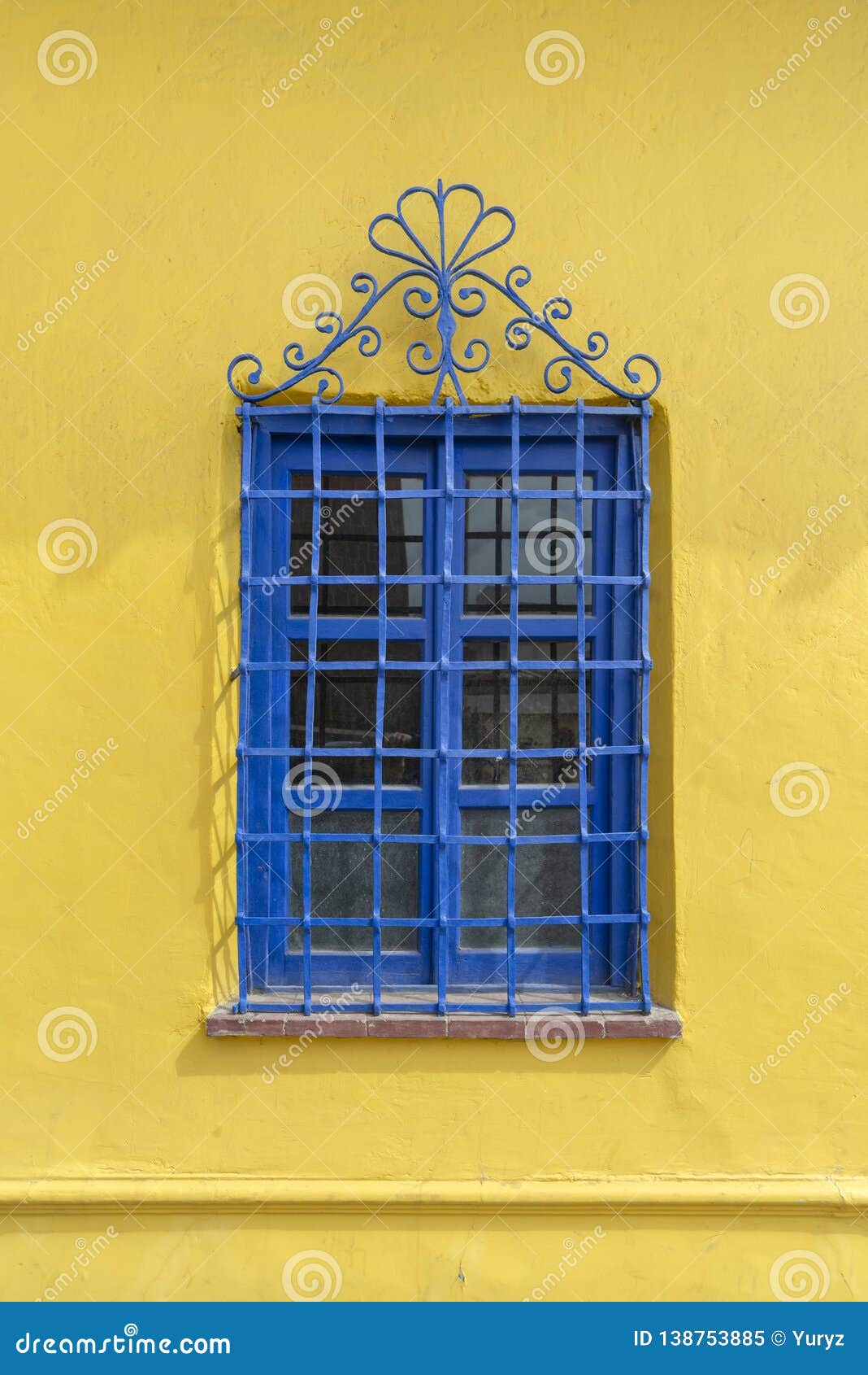 Forged crate window stock image. Image of detail, architecture - 138753885