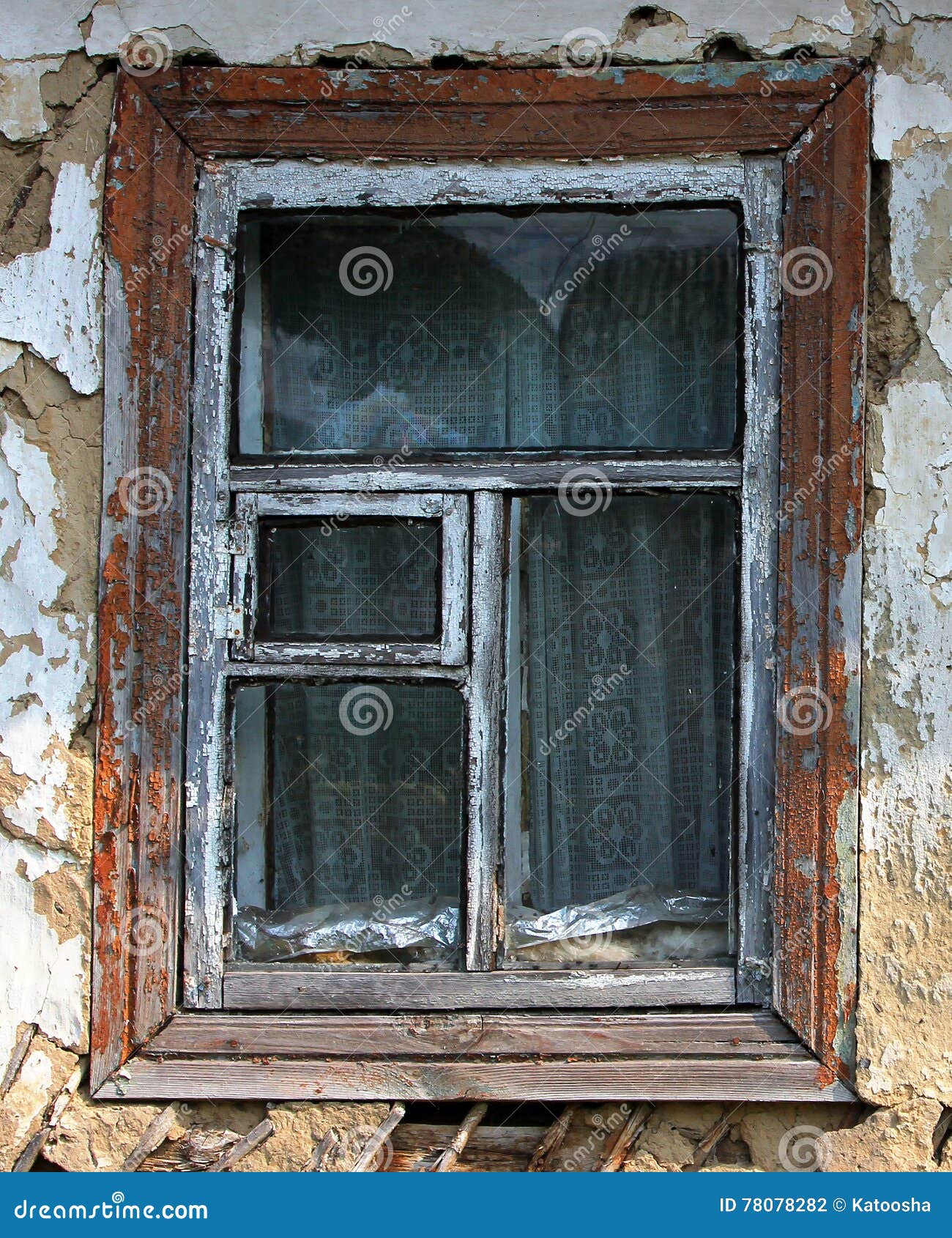 Window of an Old Abandoned Farmhouse Stock Photo - Image of forgotten ...
