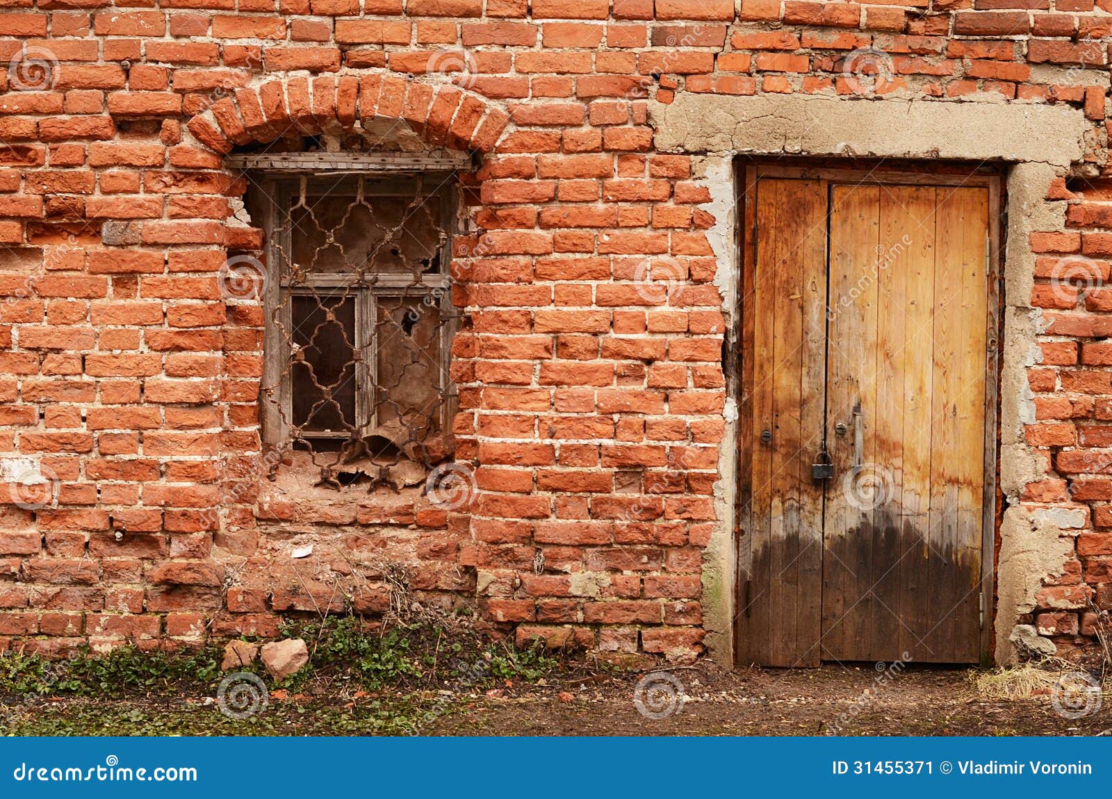 Window of the Old Brick House Stock Image - Image of brown, design ...