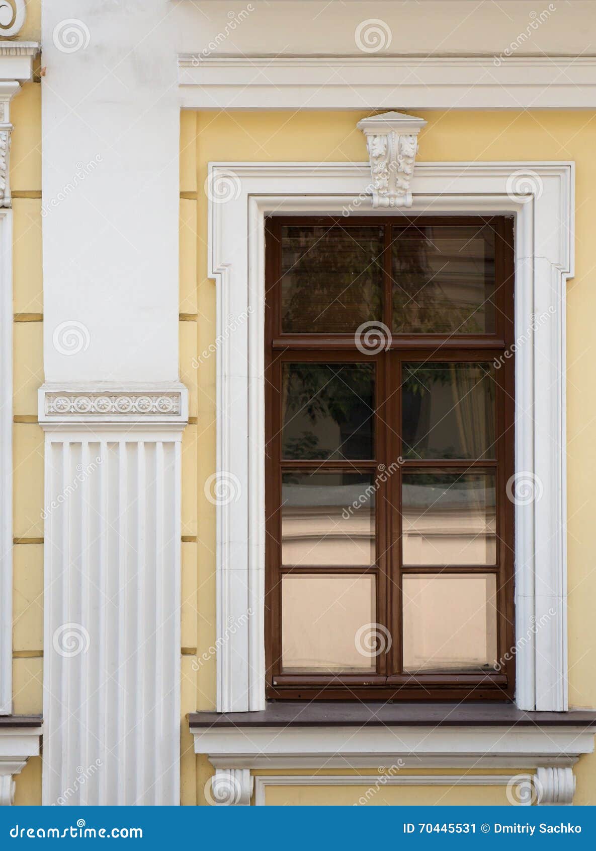 Window in an Old Restored Mansion Stock Image - Image of vintage, frame ...