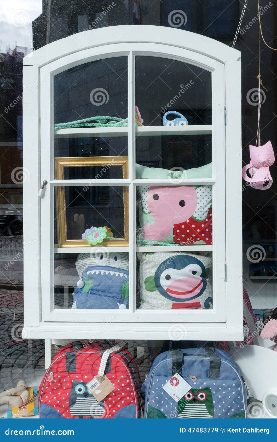 A Window in a Toy Store Windows Stock Image - Image of childhood, shop ...