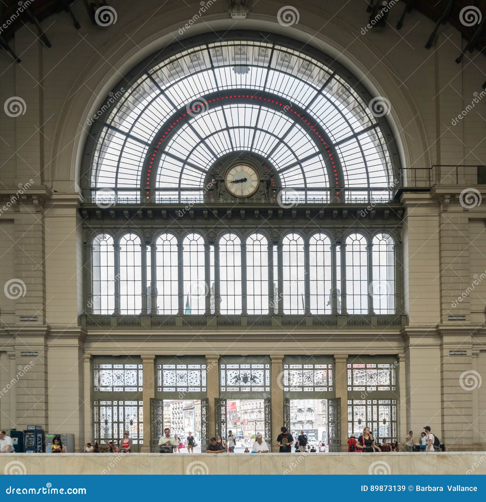 Budapest Keleti Railway Station (Hungarian: Budapest Keleti Palyaudvar ...