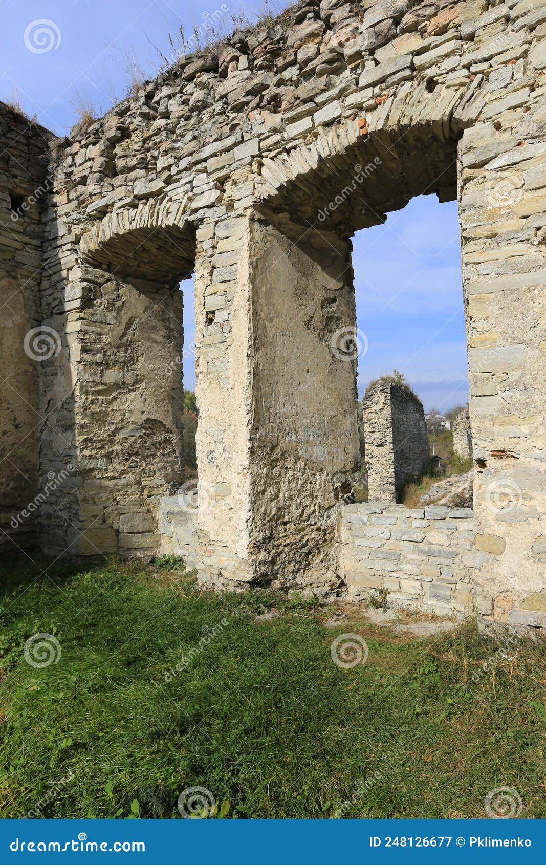 Windows in Old Ruined Castle Stock Image - Image of castle, famous ...