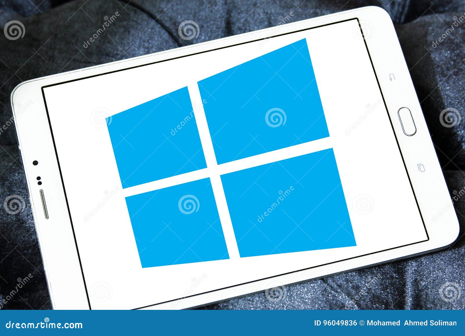 Windows Operating System Logo Editorial Photo - Image of trademark ...