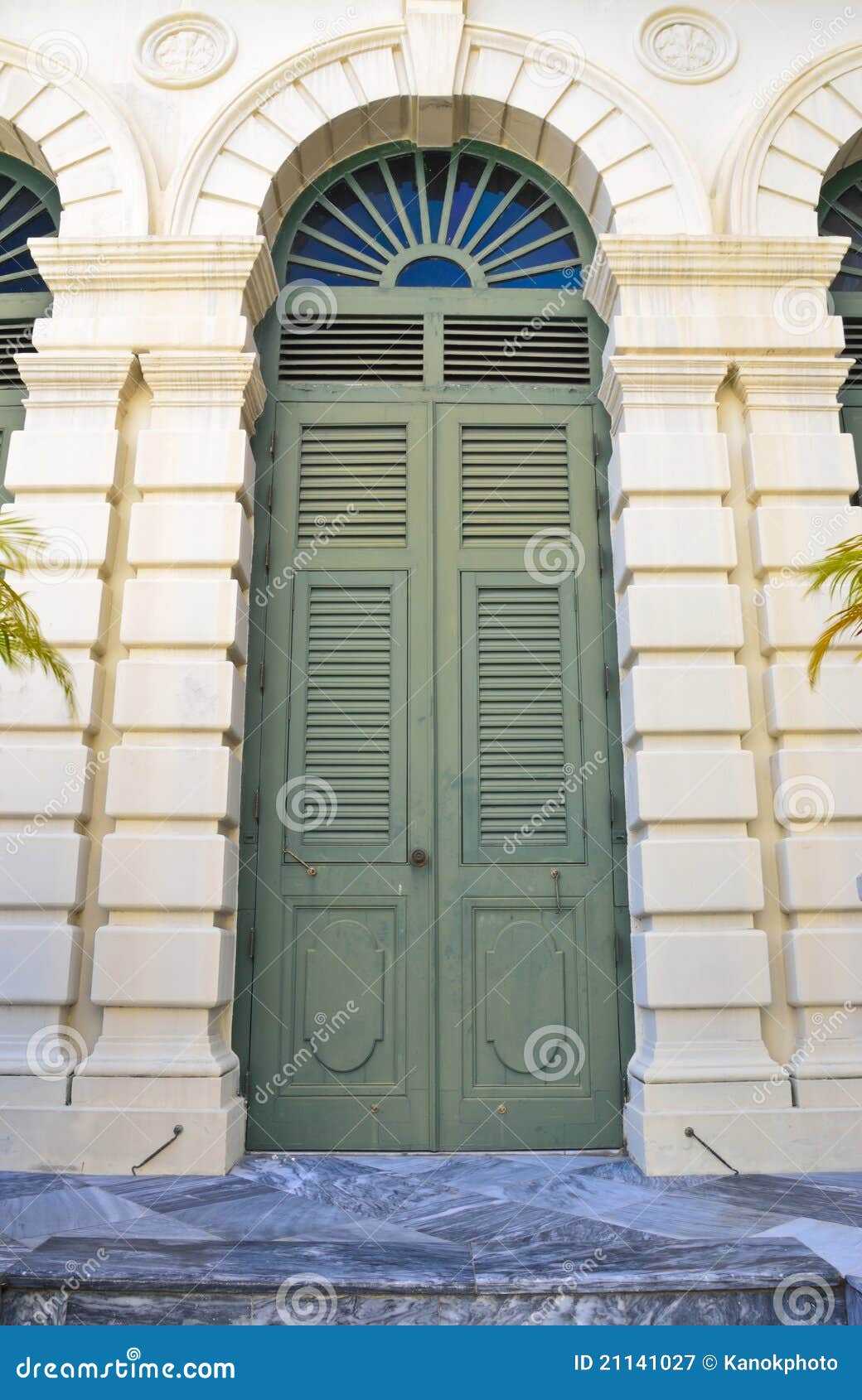 The windows of palace stock image. Image of sign, palace - 21141027