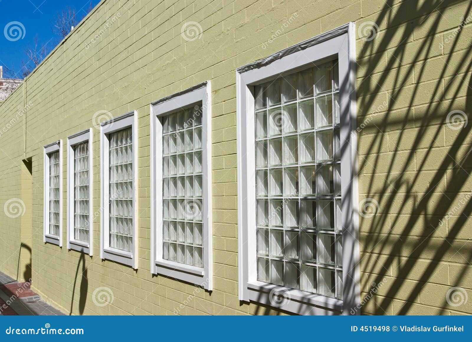 Windows Perspective Picture. Image: 4519498