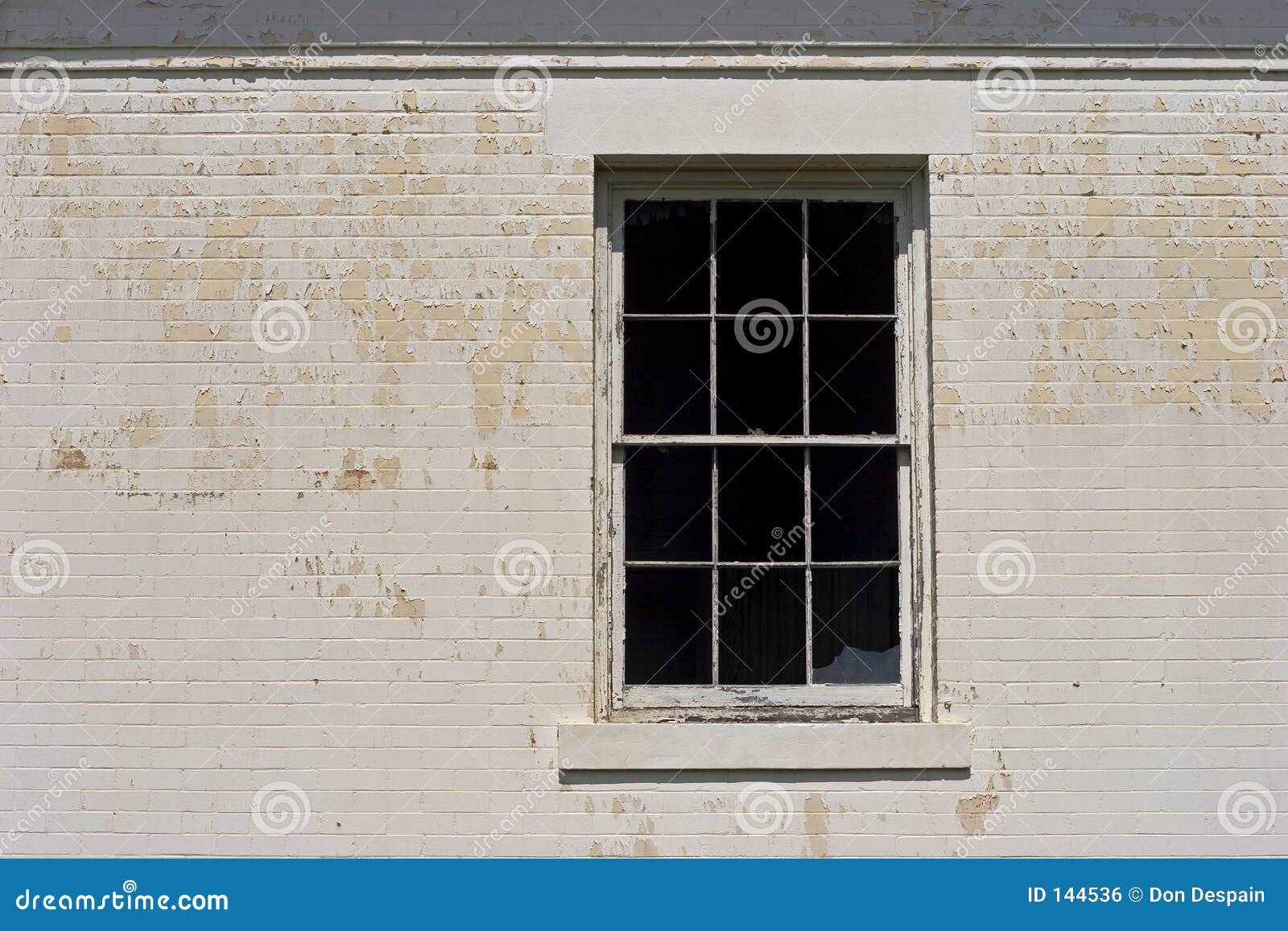 Windows quebrado foto de archivo. Imagen de roto, madera - 144536