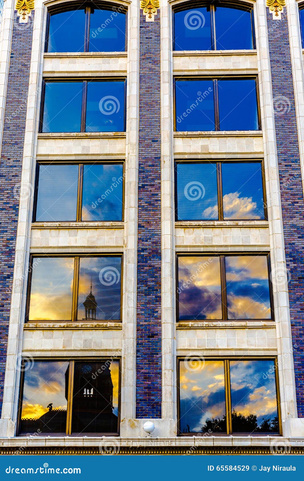 Windows 10 stock image. Image of texas, window, reflection - 65584529
