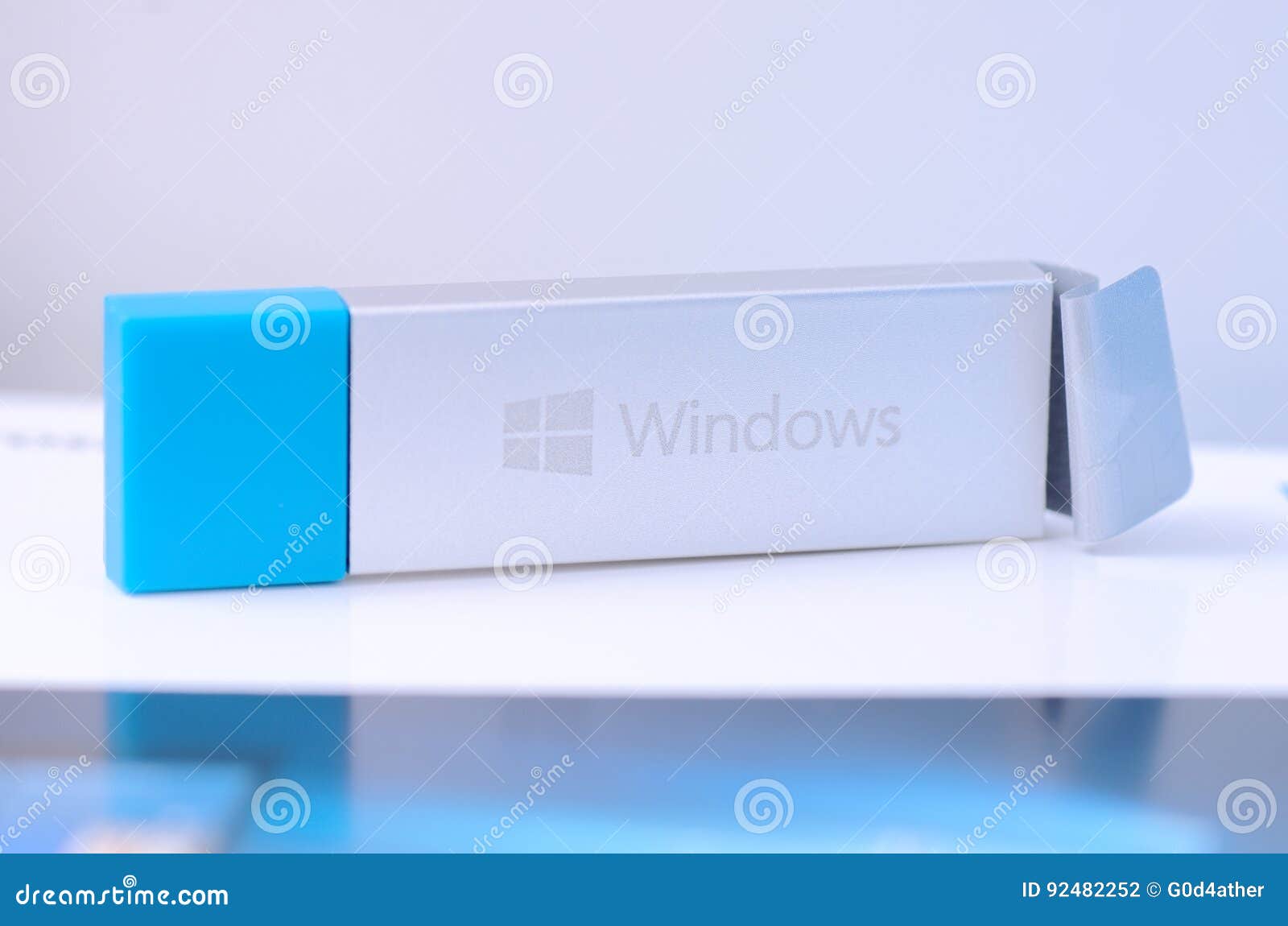 Windows 10 editorial photography. Image of illustrative - 92482252