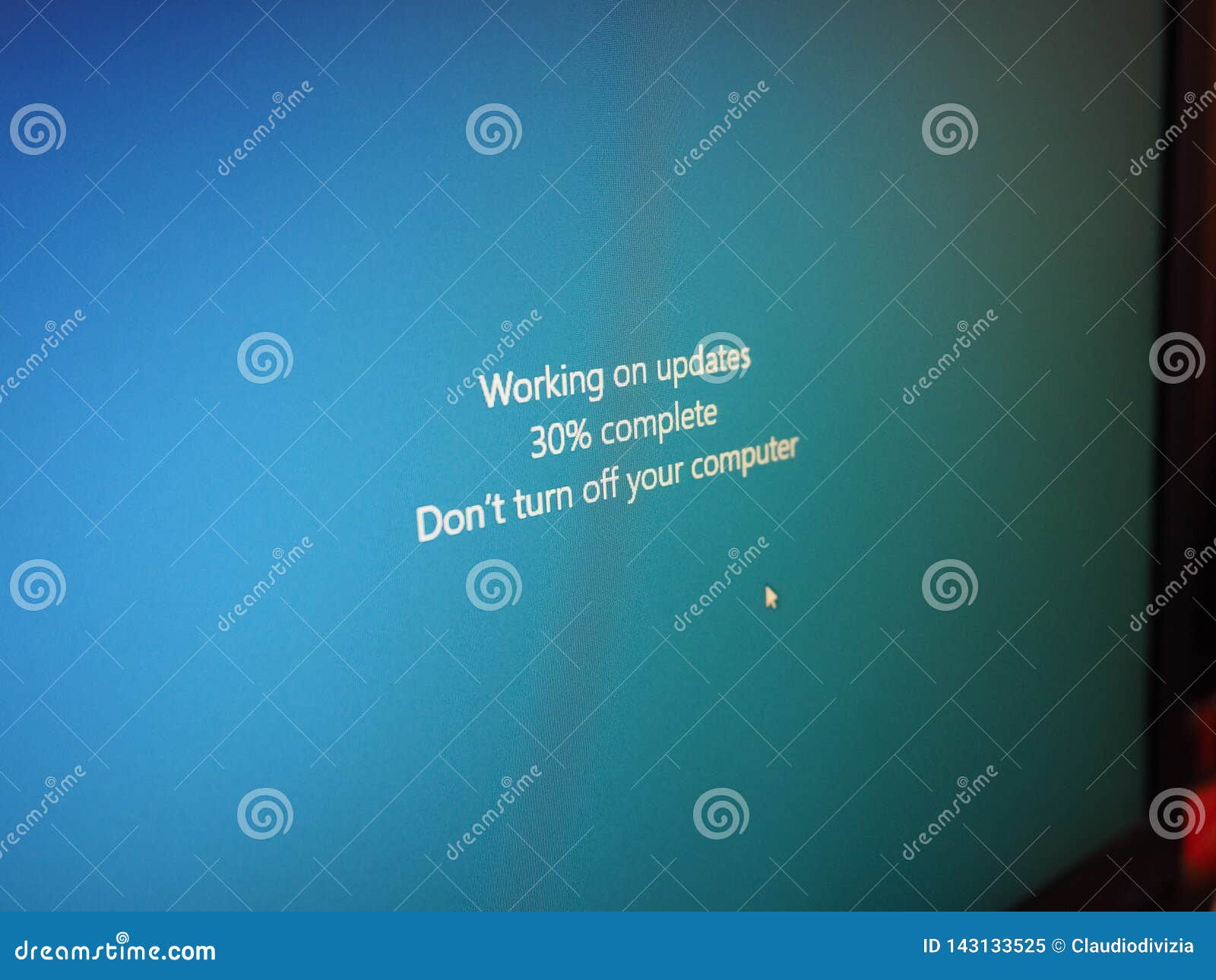 Windows update message stock image. Image of update - 143133525
